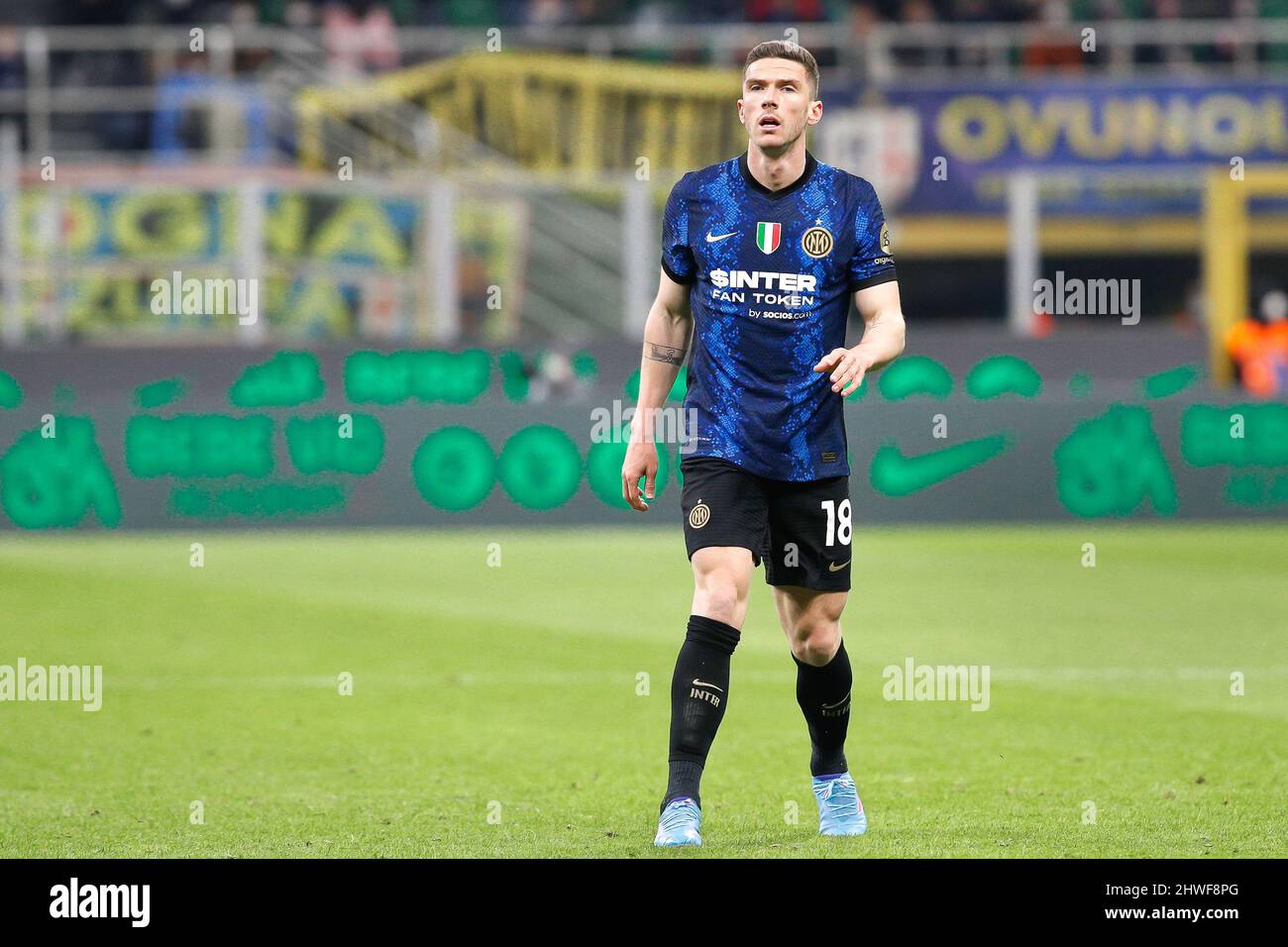 Robin gosens inter hi-res stock photography and images - Alamy