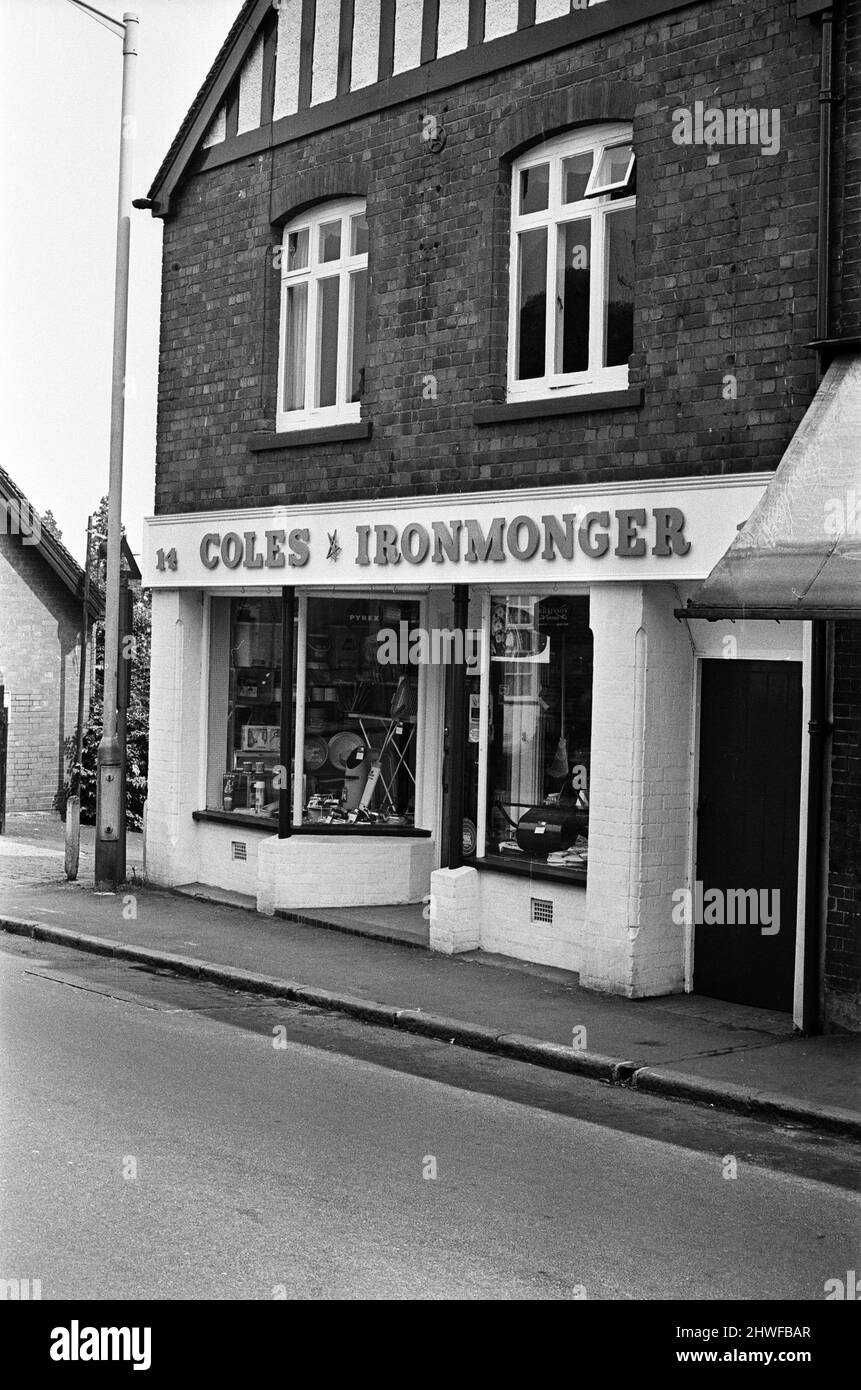 Coles hardware hi-res stock photography and images - Alamy