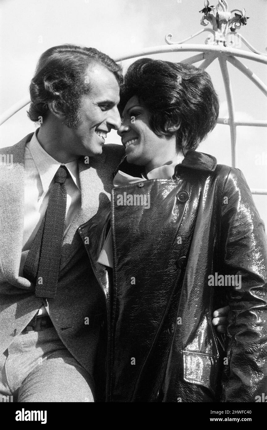 Singer shirley bassey with husband and manager sergio novak Black and ...
