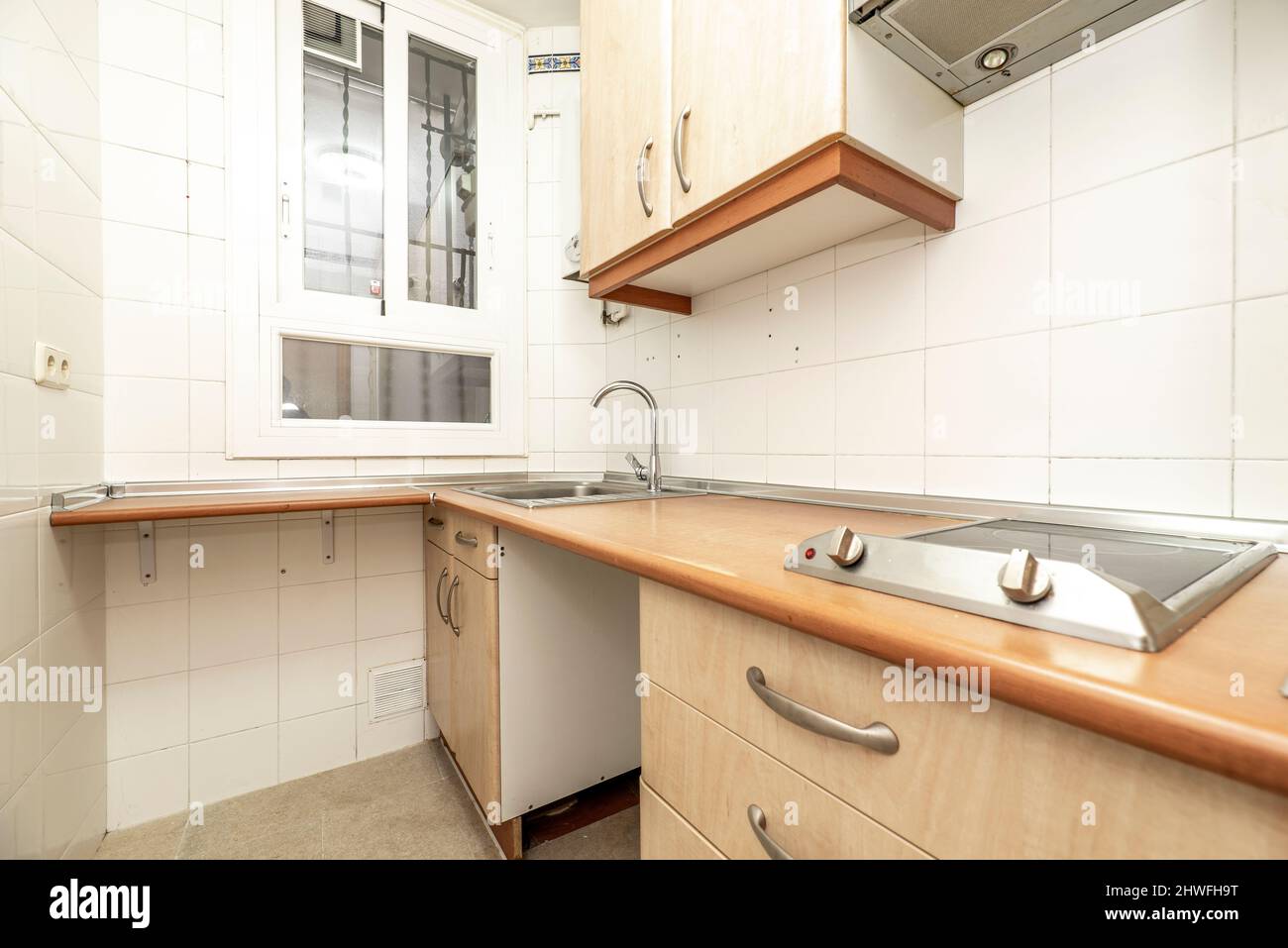 Cherry wood counter hi-res stock photography and images - Alamy