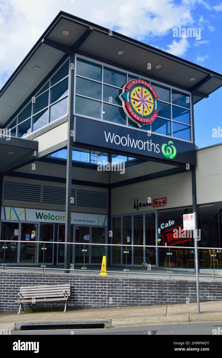 Woolworths supermarket entrance hi-res stock photography and images - Alamy