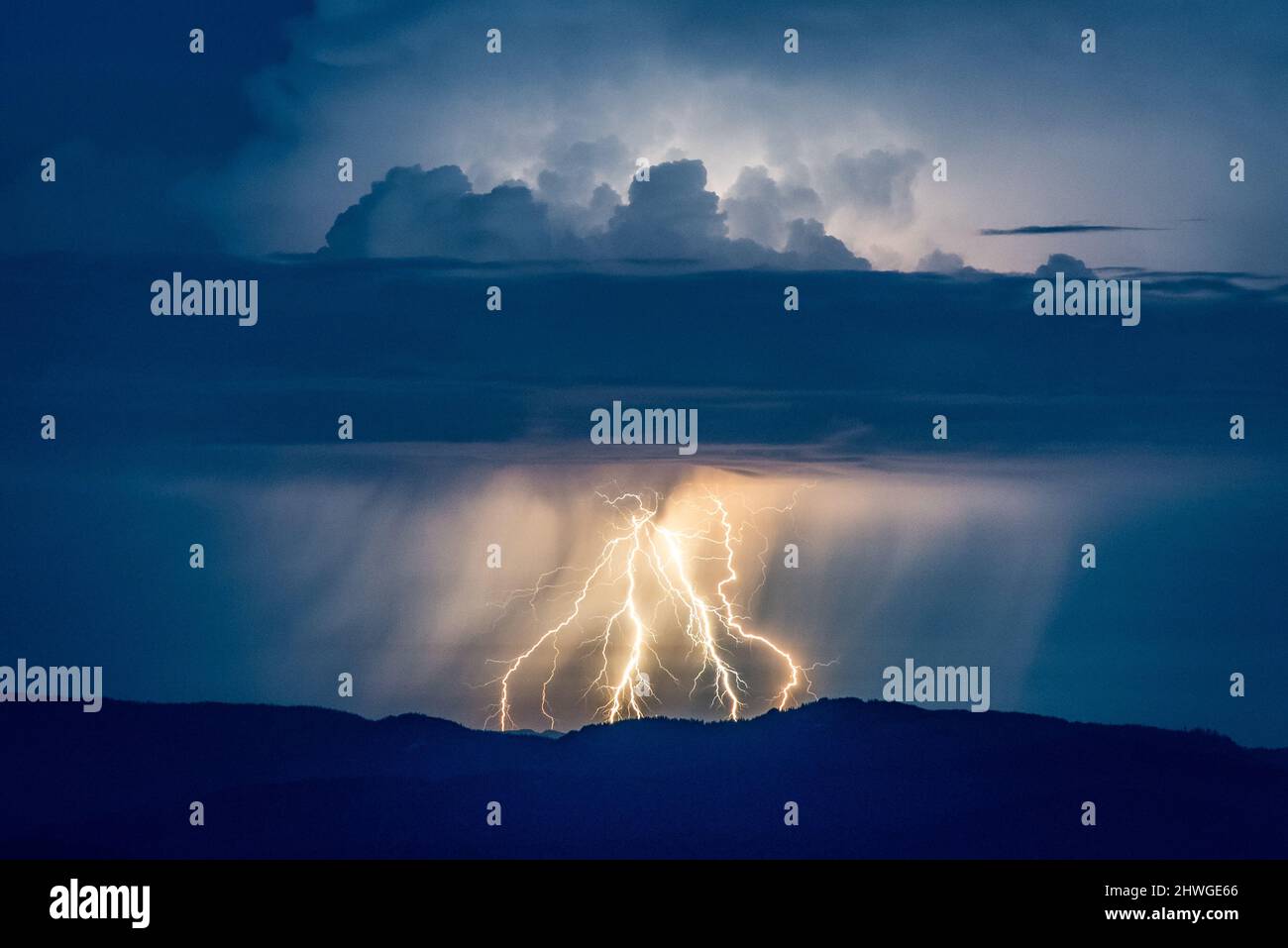 Stormy sky lightning hi-res stock photography and images - Alamy