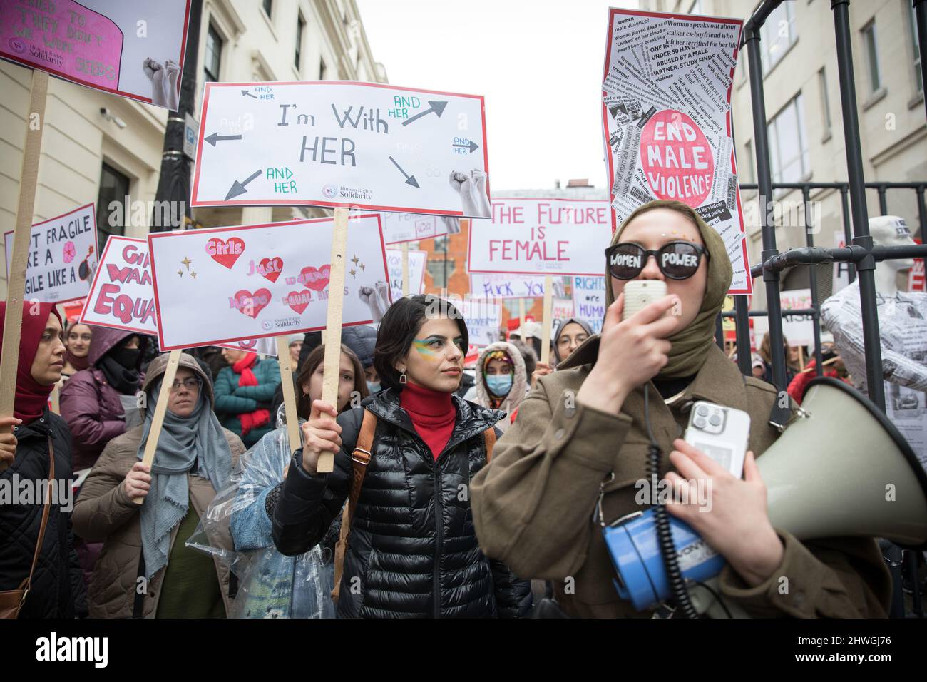 Charing cross police 2022 hi-res stock photography and images - Alamy