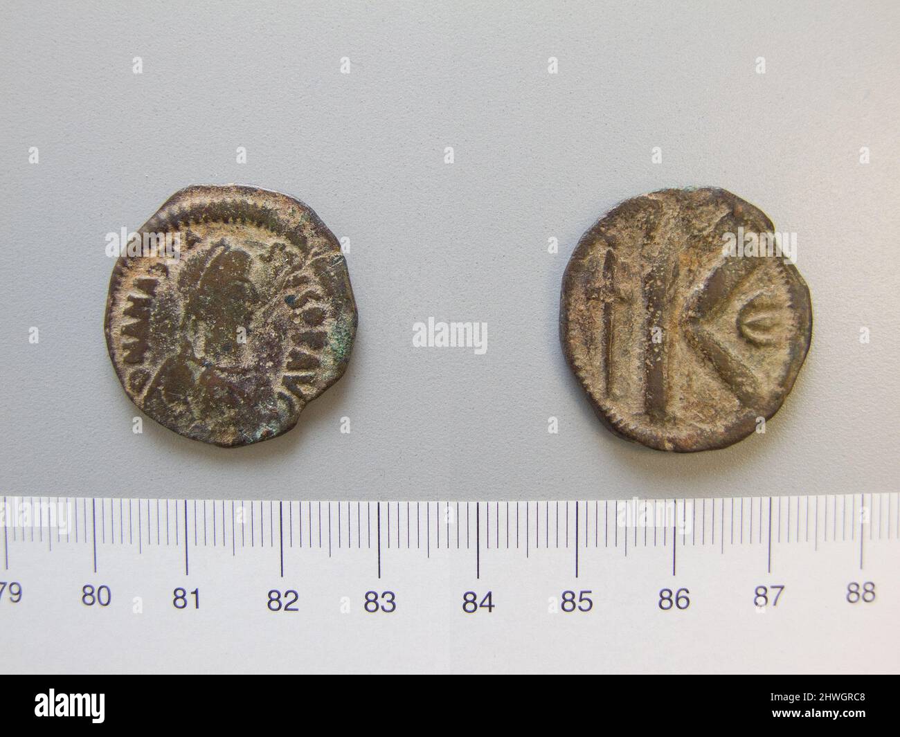 1/2 Follis (20 Nummi) of Anastasius I from Constantinople. Ruler ...