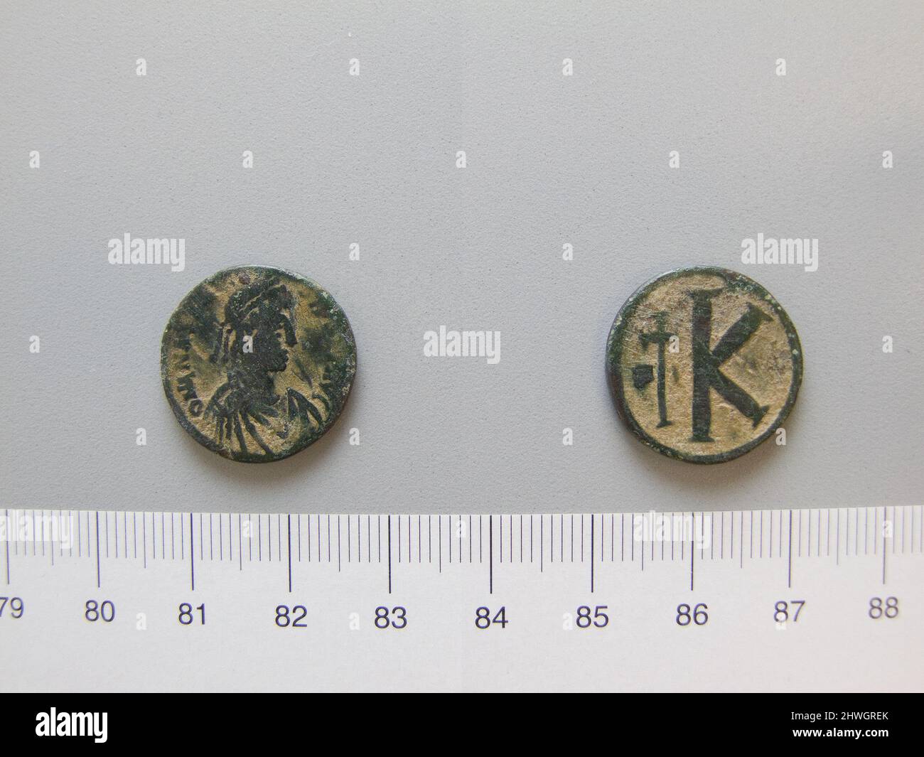 1/2 Follis (20 Nummi) of Anastasius I from Nicomedia. Ruler: Anastasius ...