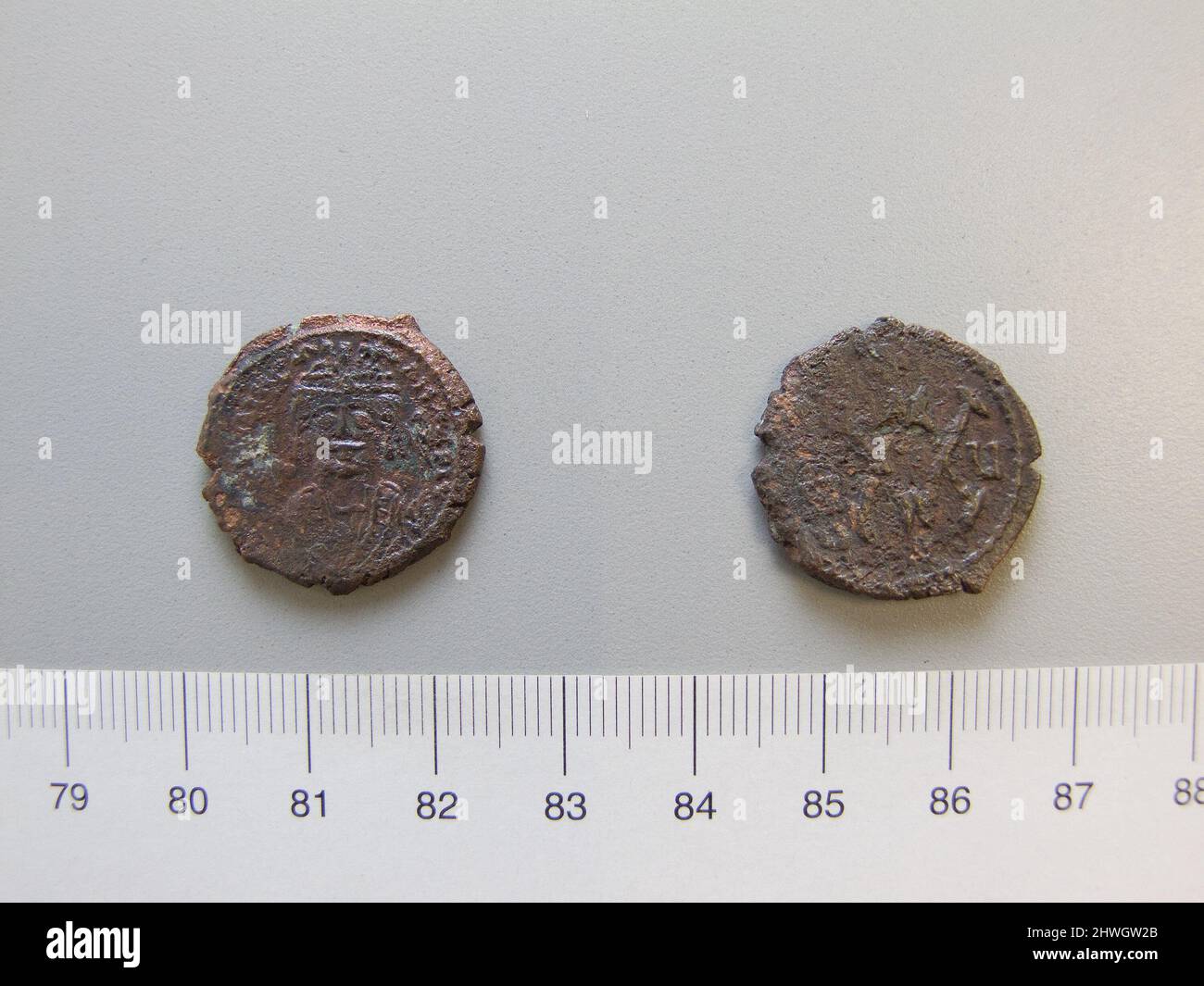 1/2 Follis (20 Nummi) of Tiberius II Constantine, Emperor of the ...