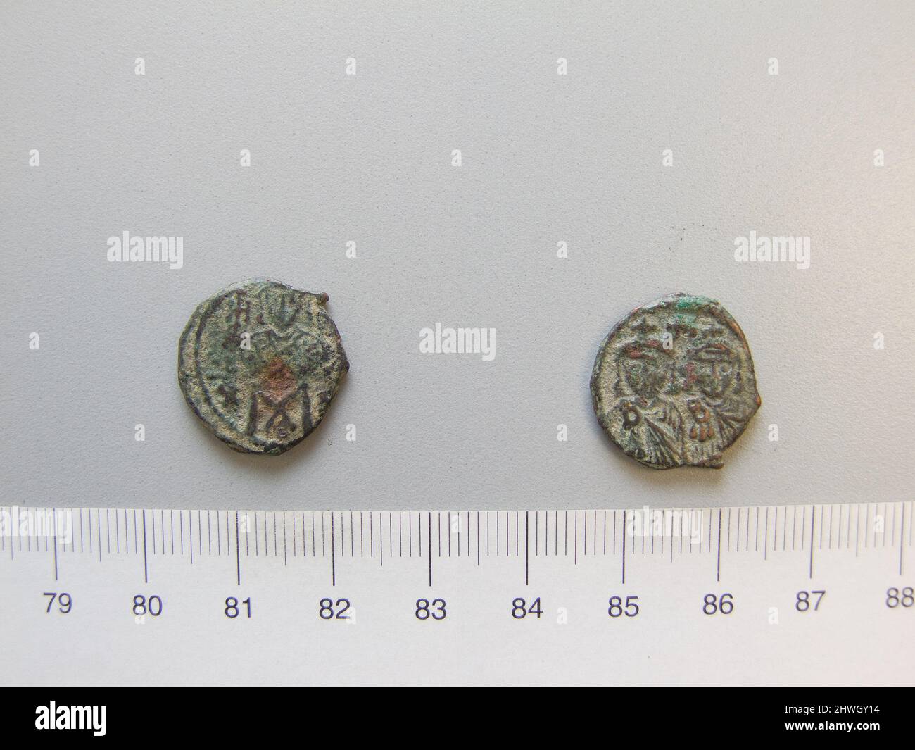 Follis (40 Nummi) of Constantine V from Constantinople. Ruler ...