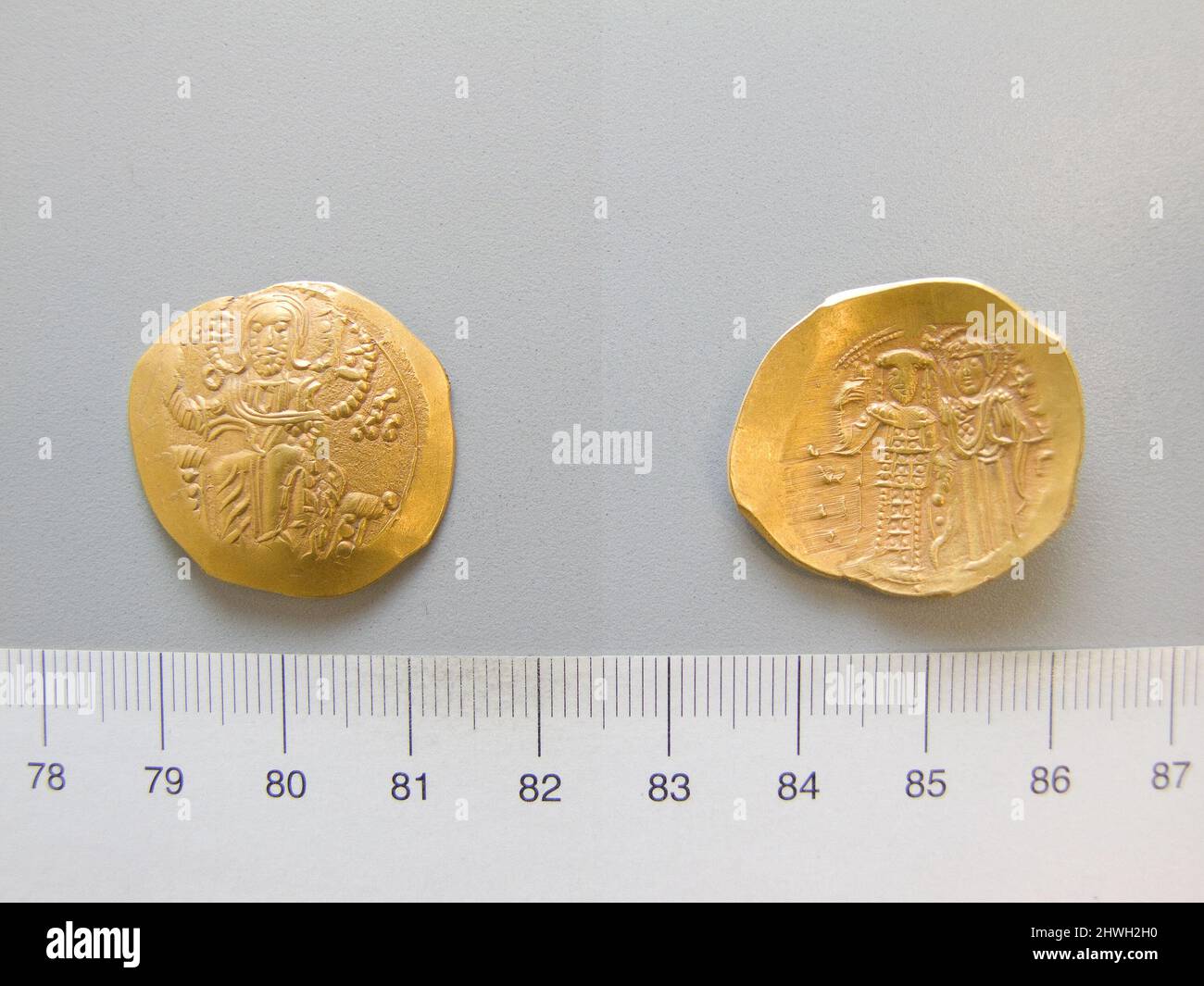 Hyperpyron Nomisma of John II Komnenos from Thessalonica. Ruler: John ...