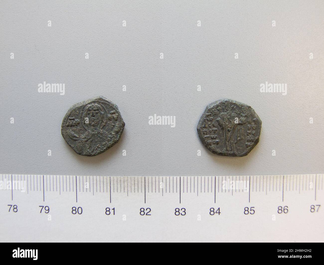 Tetarteron of John II Komnenos from Constantinople. Ruler: John II ...