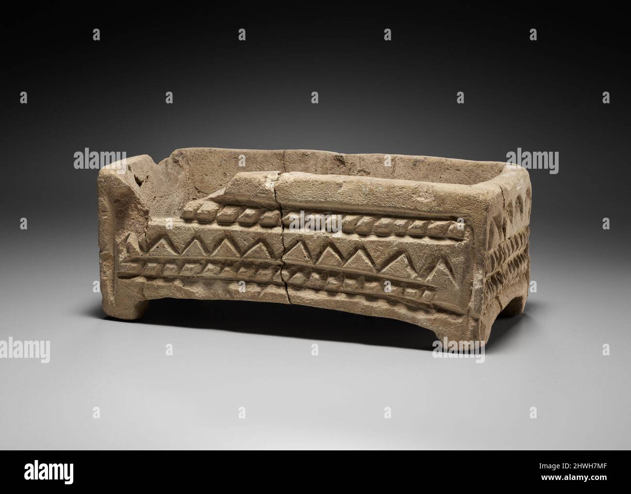 Rectangular clay box hi-res stock photography and images - Alamy