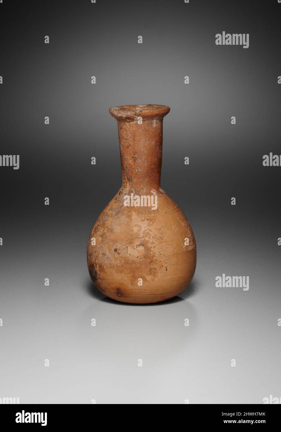 Utilitarian ware hi-res stock photography and images - Alamy