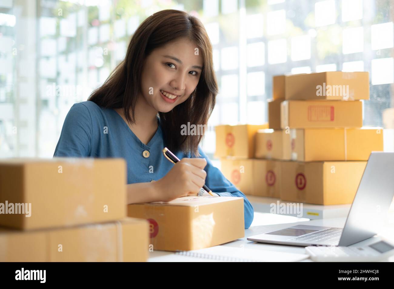 Market shipment hi-res stock photography and images - Alamy
