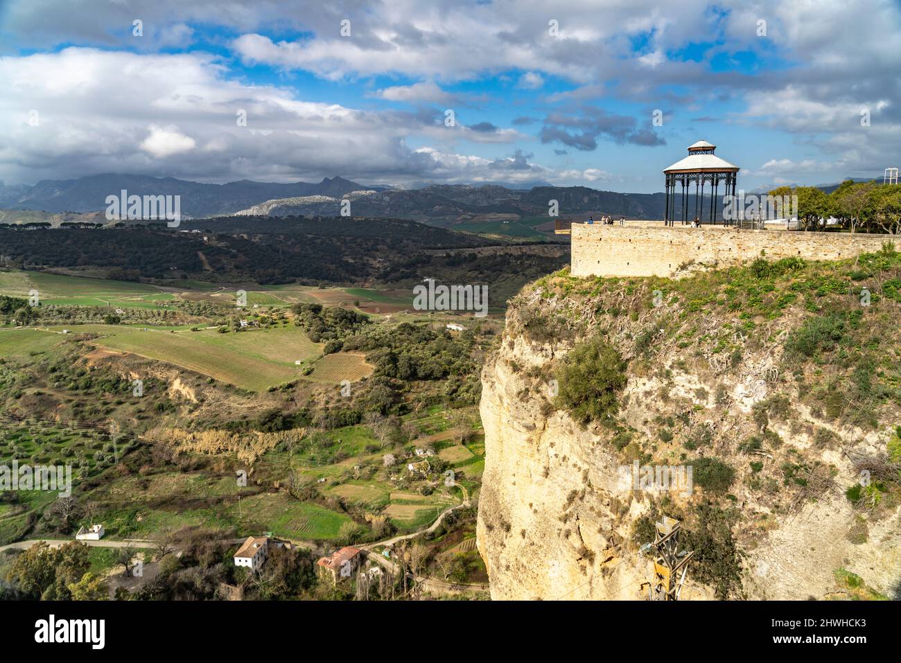 Aussichtspunkt Mirador de Ronda mit Blick über die Landschaft von Ronda ...