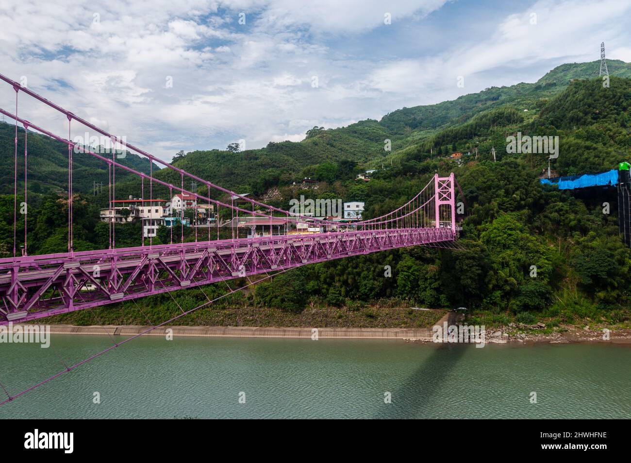 Colorful pink suspension bridge, Fuxing Bridge in Taoyuan Taiwan ...