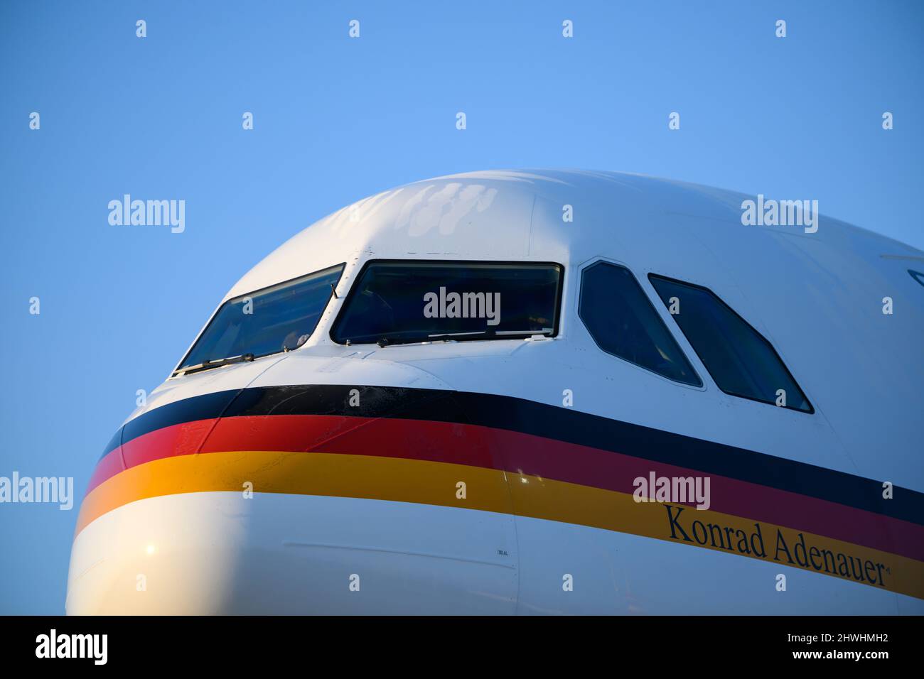 03 March 2022, Brandenburg, Schönefeld: The Airbus A340 "Konrad ...