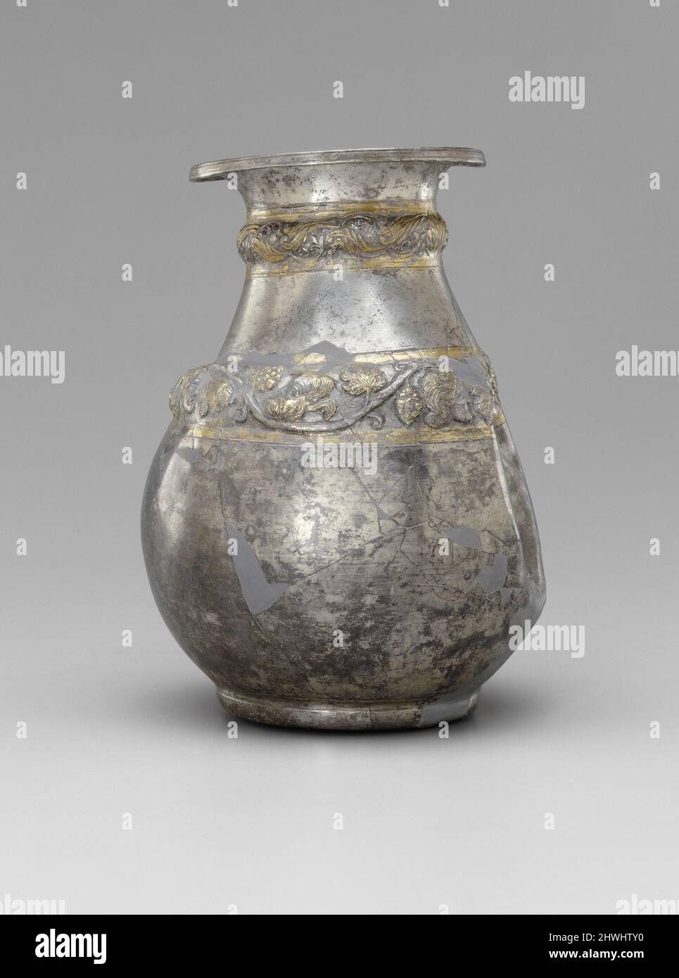 Silver jar hi-res stock photography and images - Alamy
