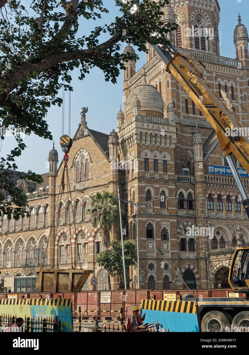 03 03 2022 Construction Cranes Working On Underground Mumbai: CSMT ...