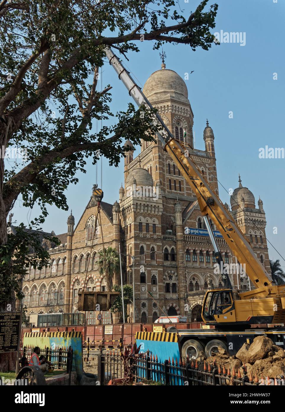 03 03 2022 Construction Cranes Working On Underground Mumbai: CSMT ...