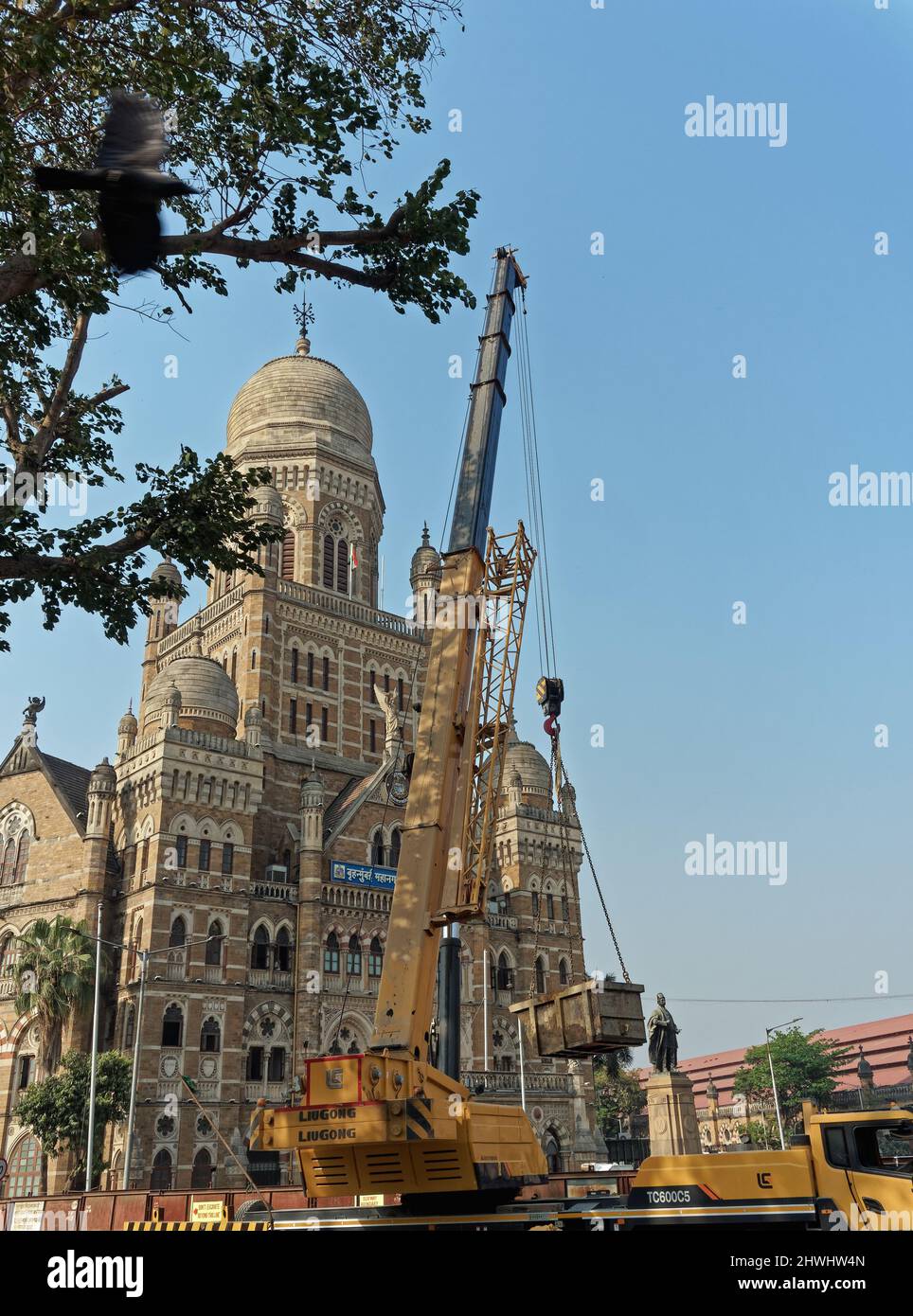 03 03 2022 Construction Cranes Working On Underground Mumbai: CSMT ...