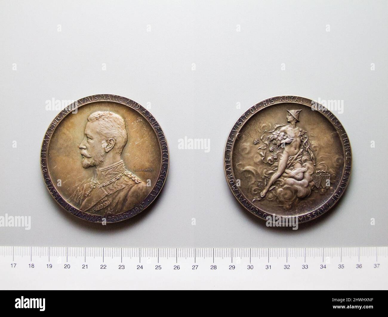 Medal of Visit of Prince Henry of Prussia to U.S.. Subject: Heinrich ...