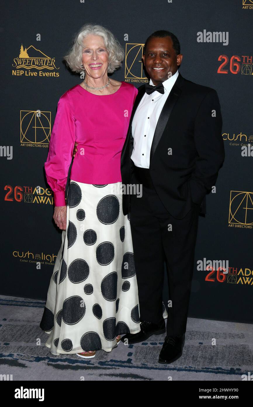 LOS ANGELES - MAR 5: Ann Harris, Otis Hayes at the 26th Art Directors ...