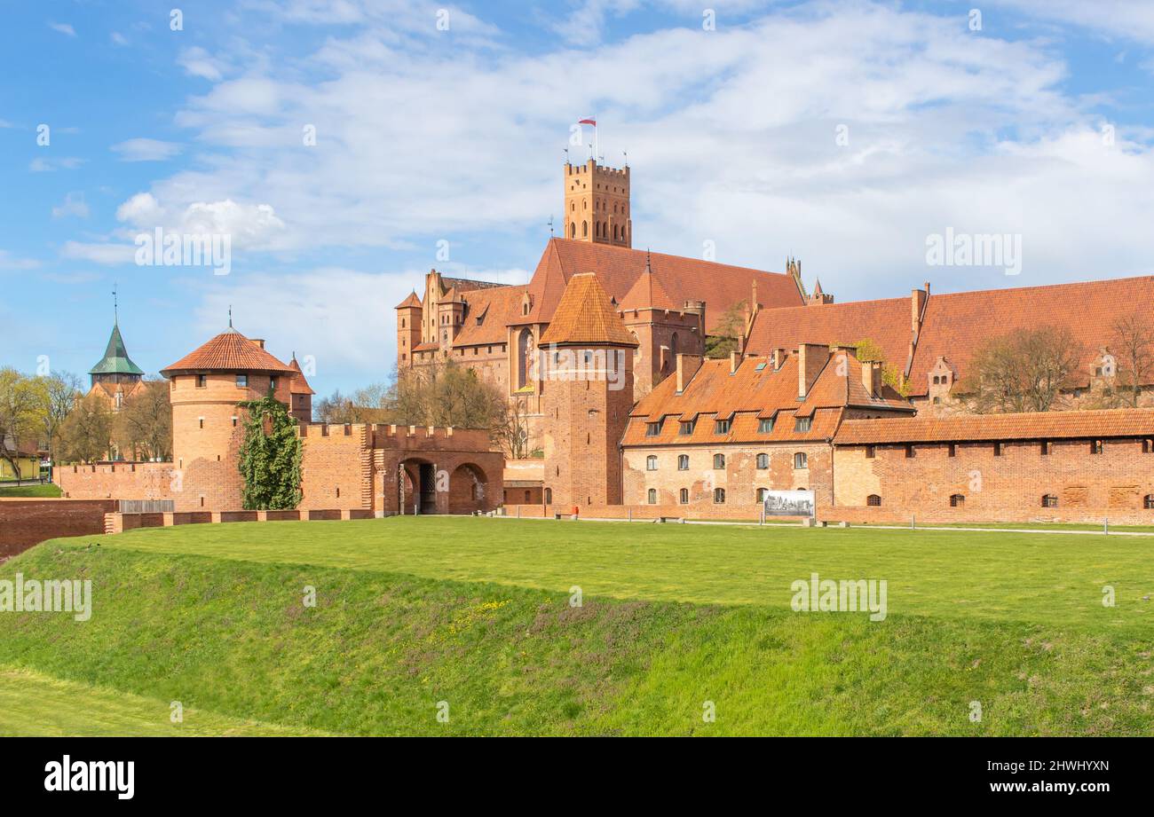Largest castle in the world by land area, and a Unesco World Heritage ...