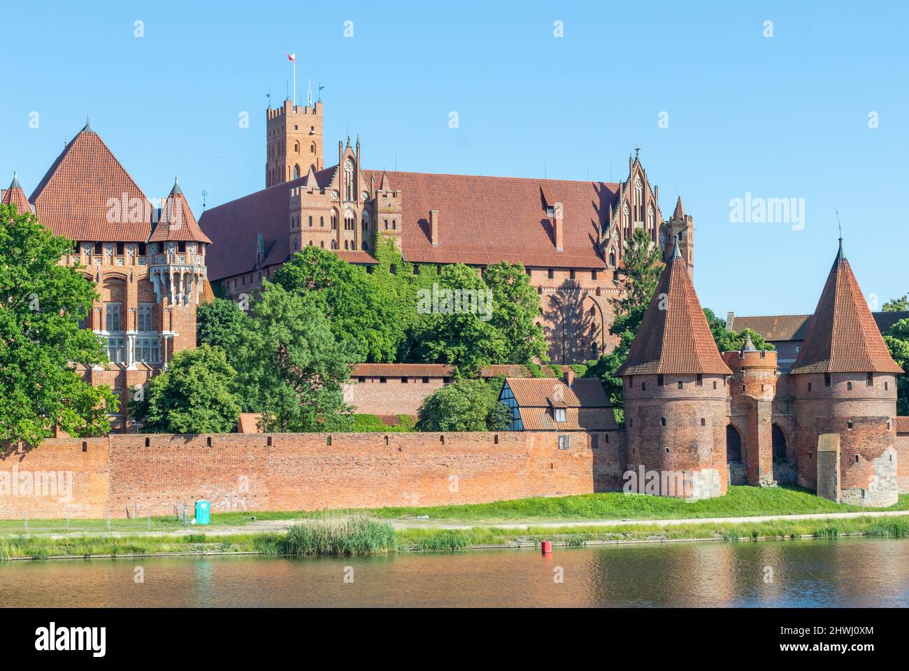 Largest castle in the world by land area, and a Unesco World Heritage ...