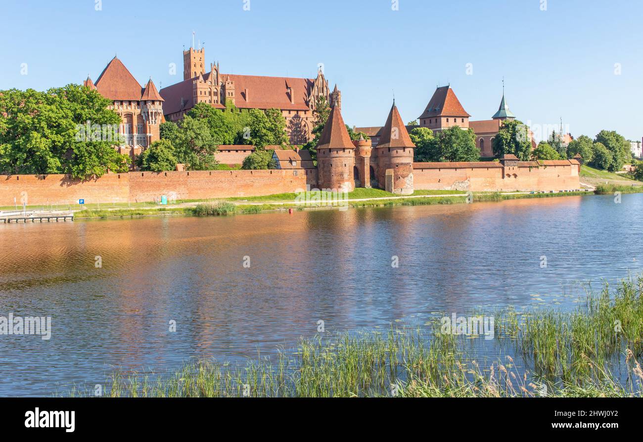 Largest castle in the world by land area, and a Unesco World Heritage ...