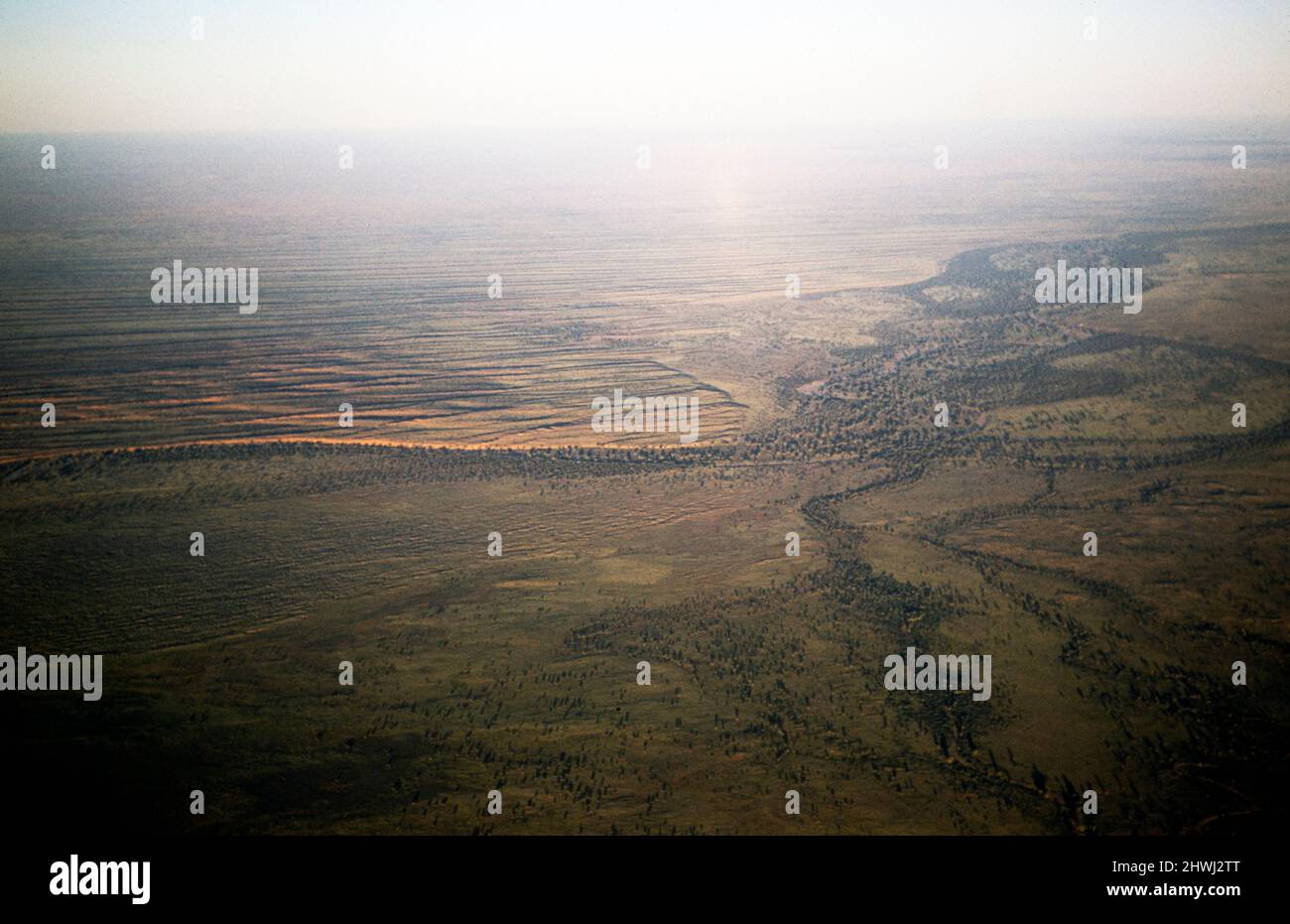 Simpson desert aerial hi-res stock photography and images - Alamy