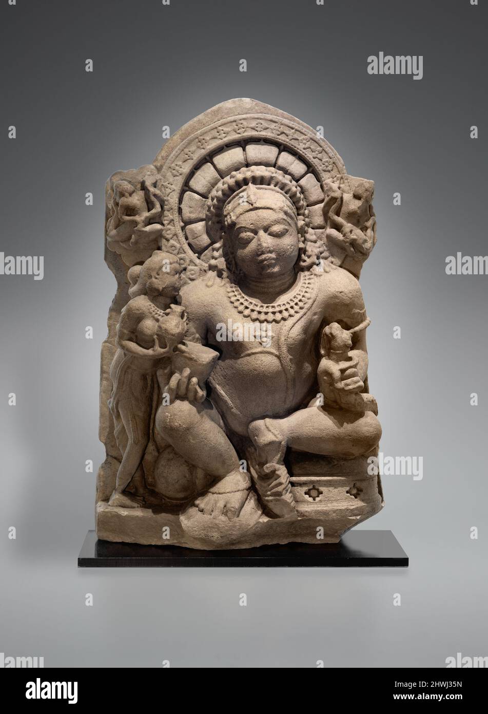 Kubera idol hi-res stock photography and images - Alamy