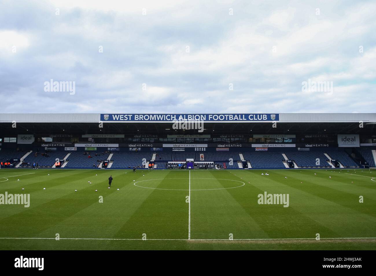 Hawthorns stadium hi-res stock photography and images - Alamy