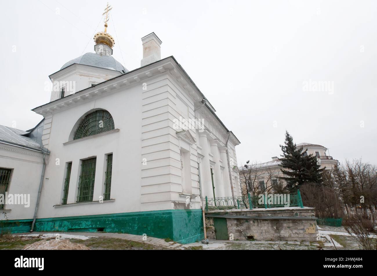 Church of the Resurrection of Christ (Three Confessors) in Tver city ...