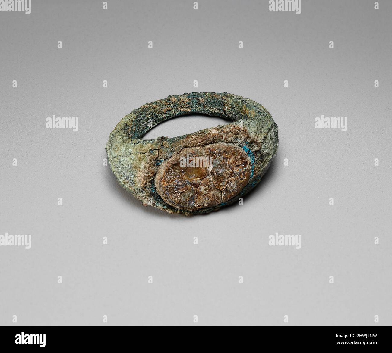 Bronze finger ring hi-res stock photography and images - Alamy