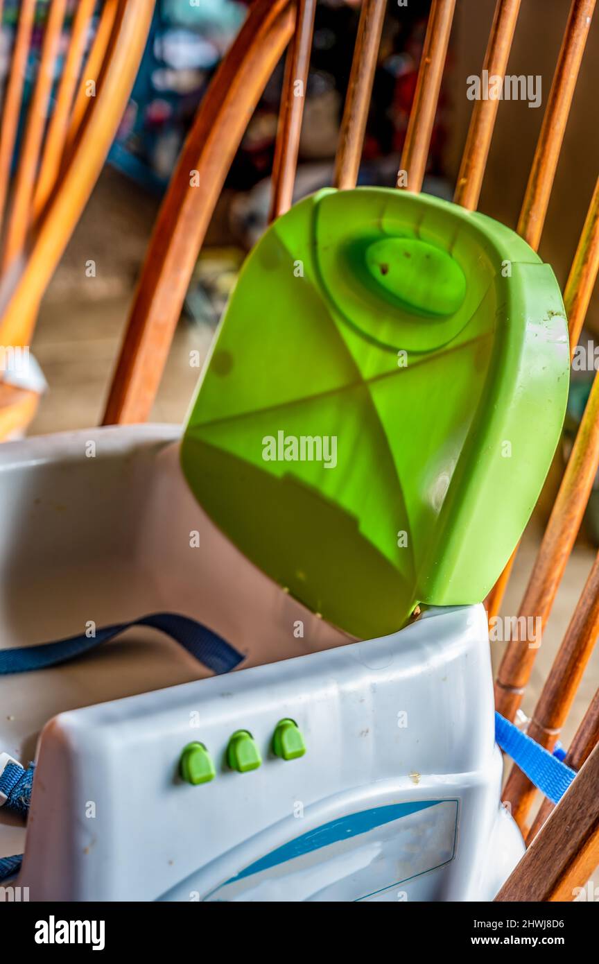 Empty child safety seat hi-res stock photography and images - Alamy