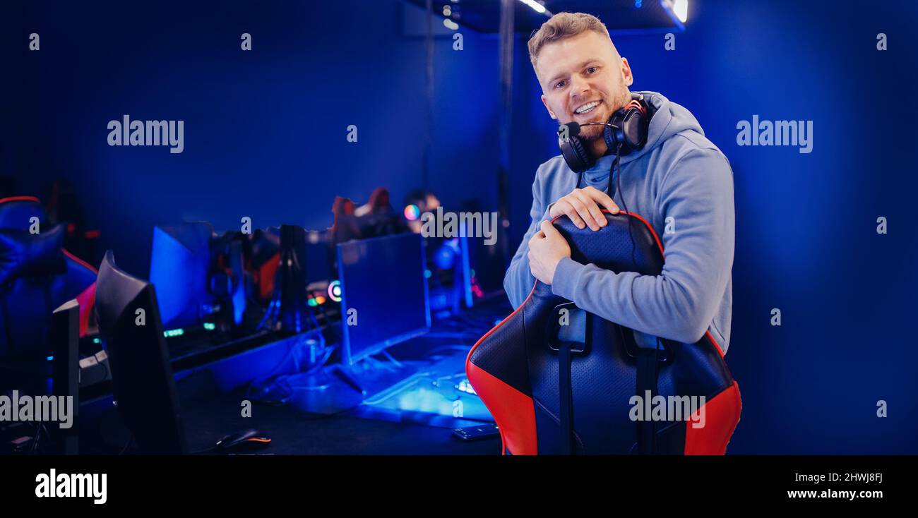 Portrait happy young man streamer professional gamer of online games ...