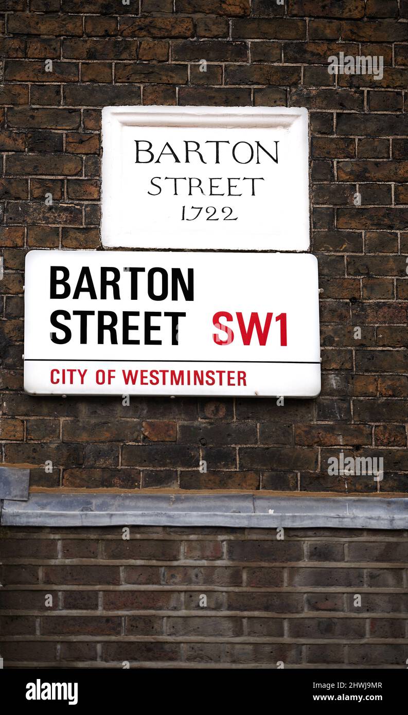 Barton street hi-res stock photography and images - Alamy
