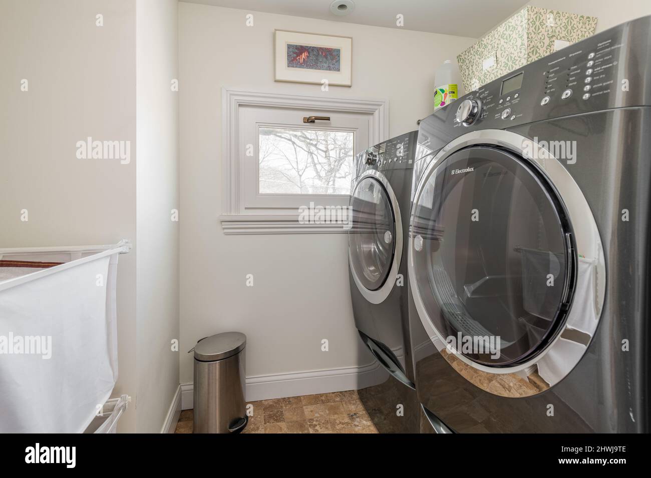 Laundry interior hi-res stock photography and images - Alamy