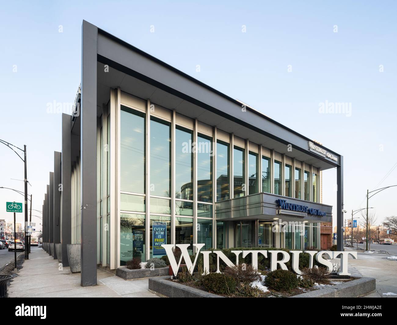 Banking architecture hi-res stock photography and images - Alamy