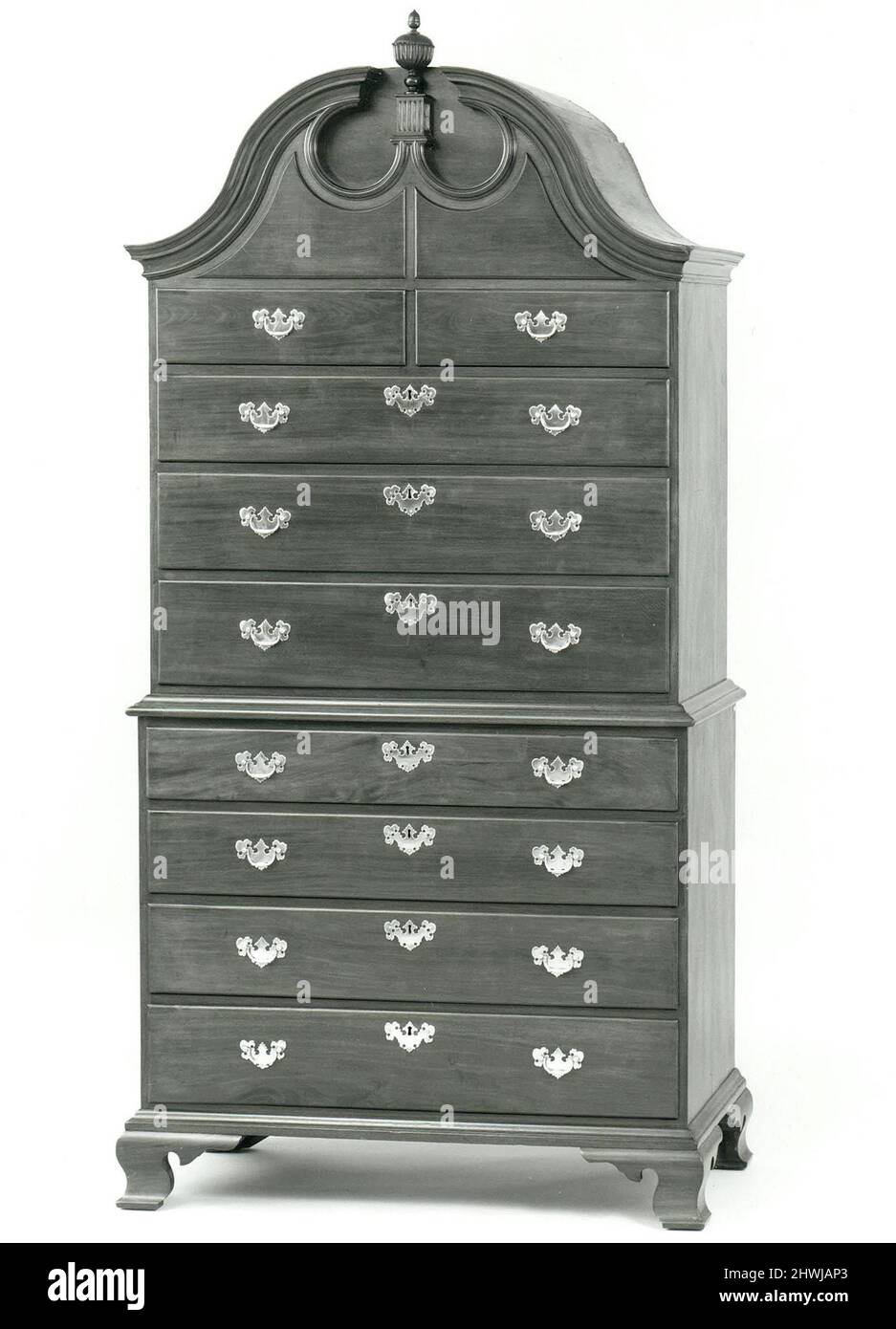 Chest maker hi-res stock photography and images - Alamy