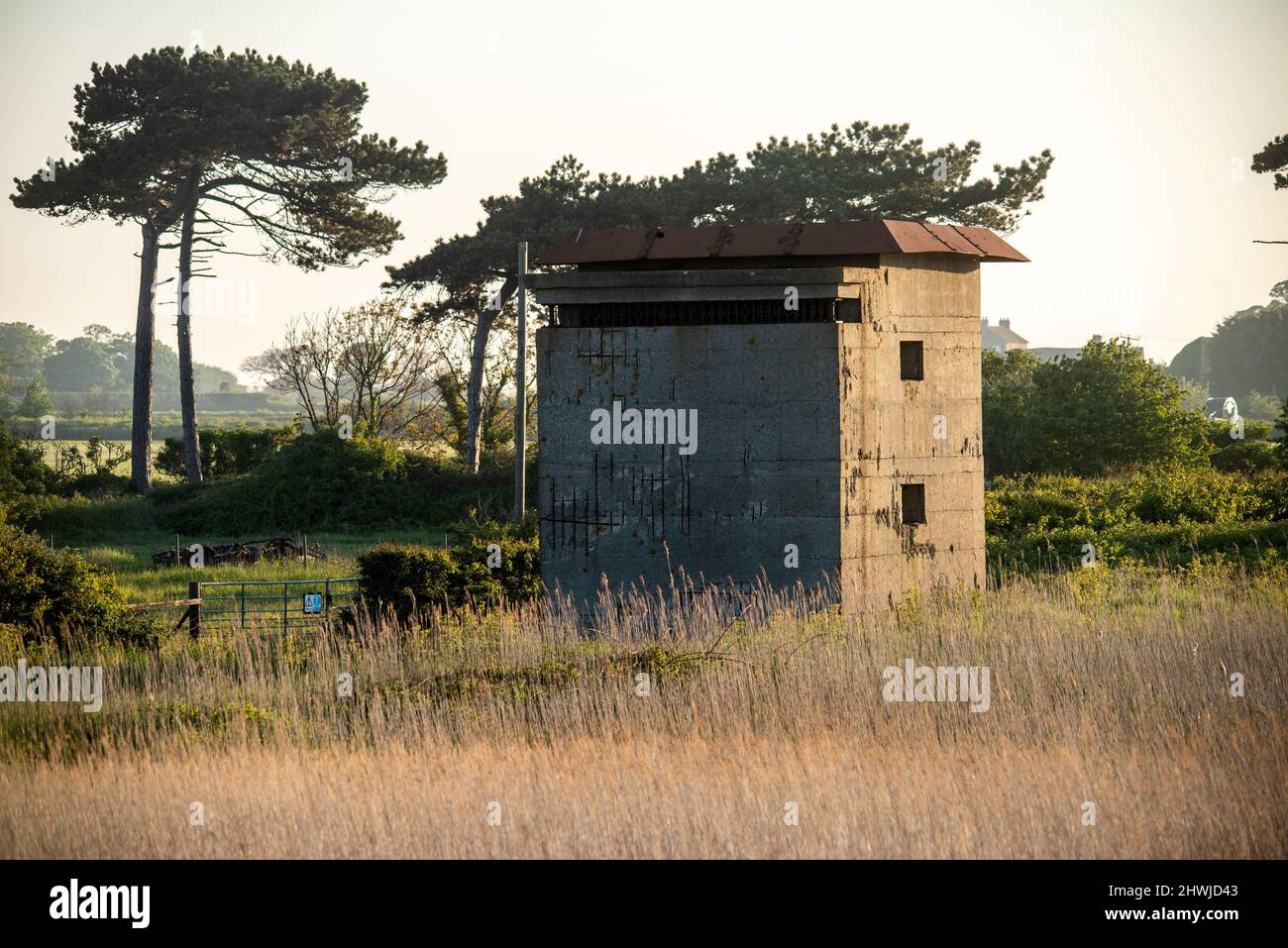 Gun placement and lookout tower at East Lane, Bawdsey, Suffolk Stock ...