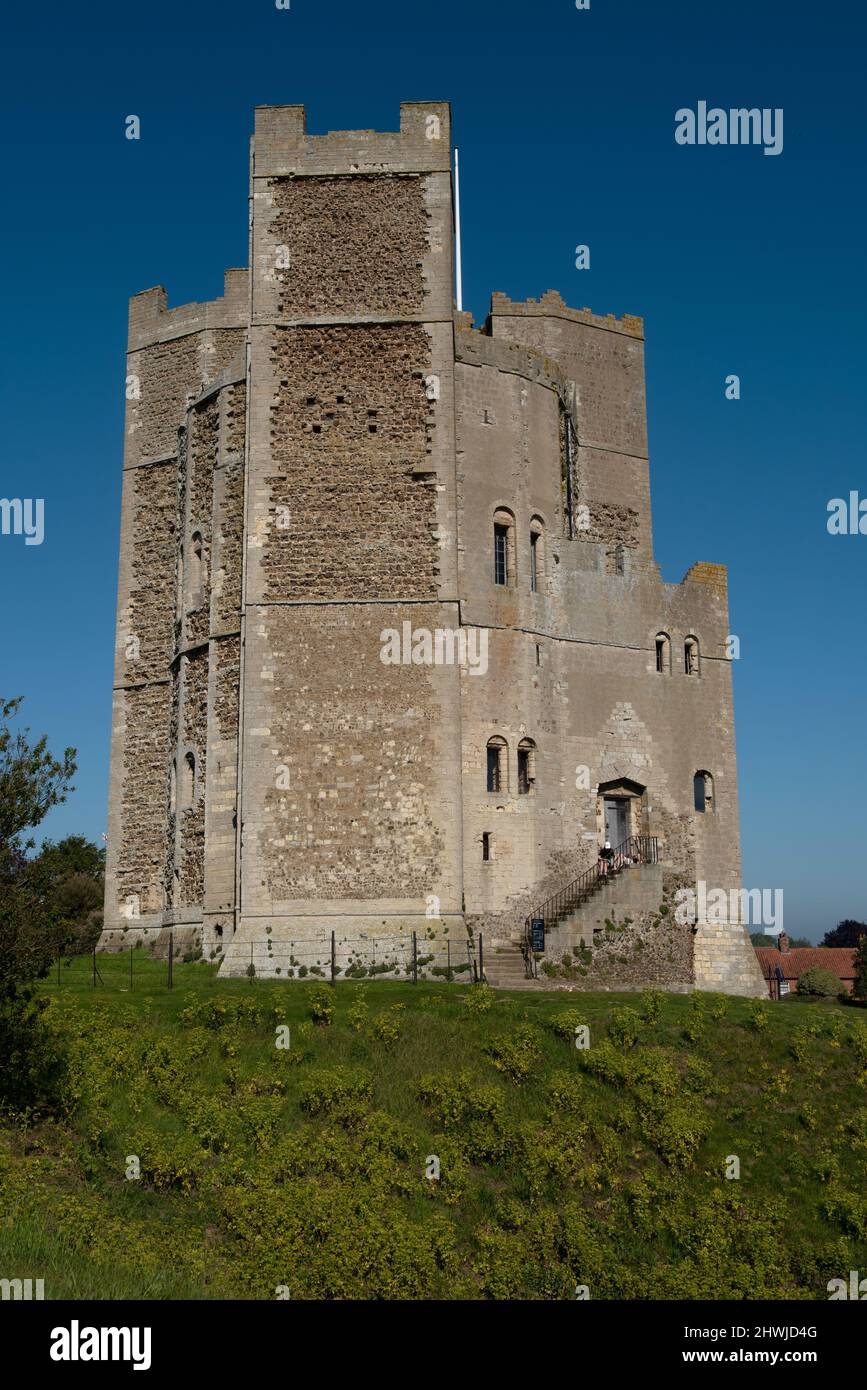 Orford castle hi-res stock photography and images - Alamy