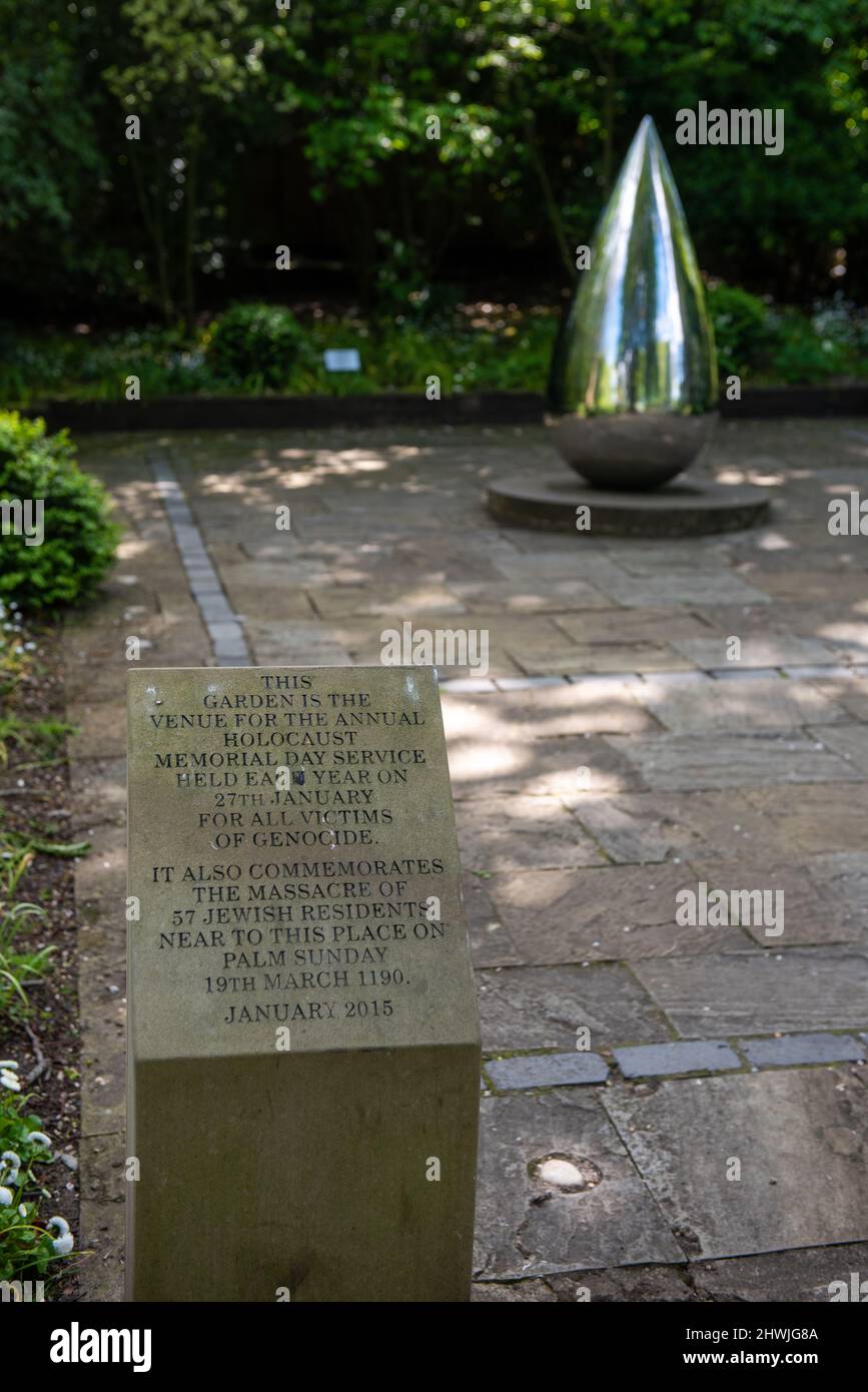 Holocaust Memorial Day monument Stock Photo - Alamy
