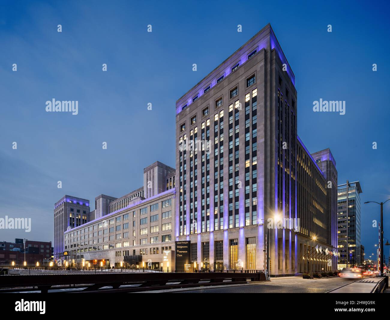 Chicago post office building hi-res stock photography and images - Alamy