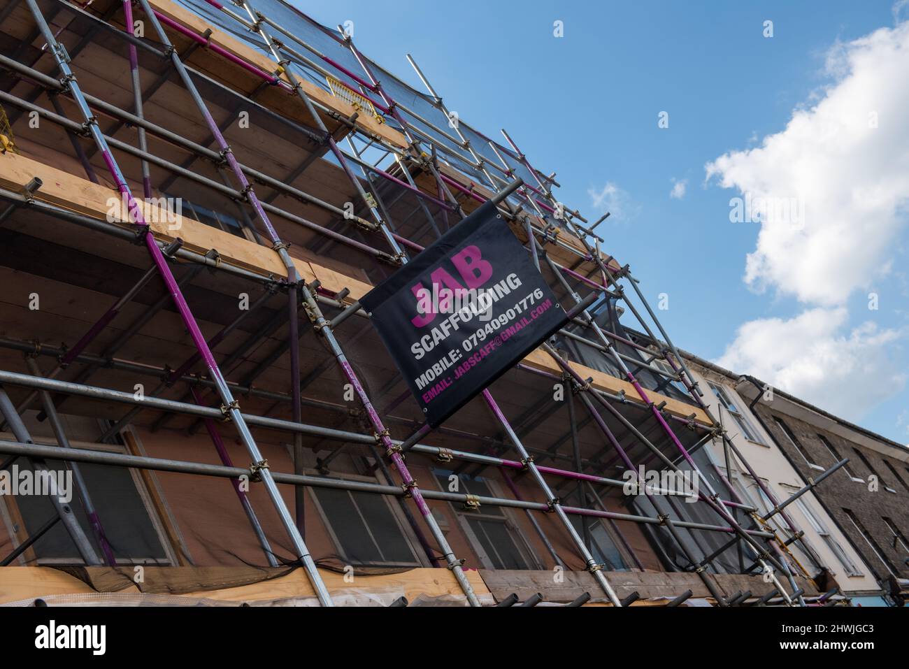 Scaffolding sign hi-res stock photography and images - Alamy