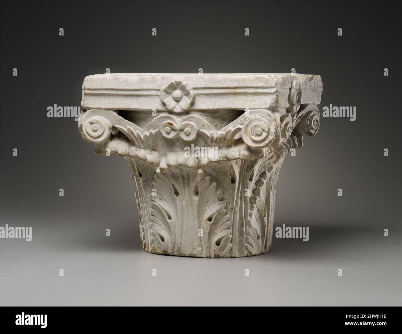 Corinthian column design hi-res stock photography and images - Alamy