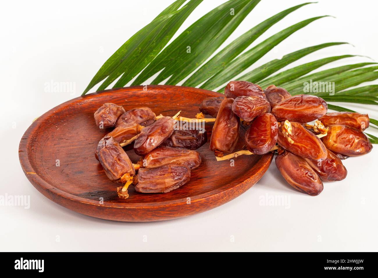 Dried dates (fruit of Phoenix dactylifera dates). Clipping paths for ...