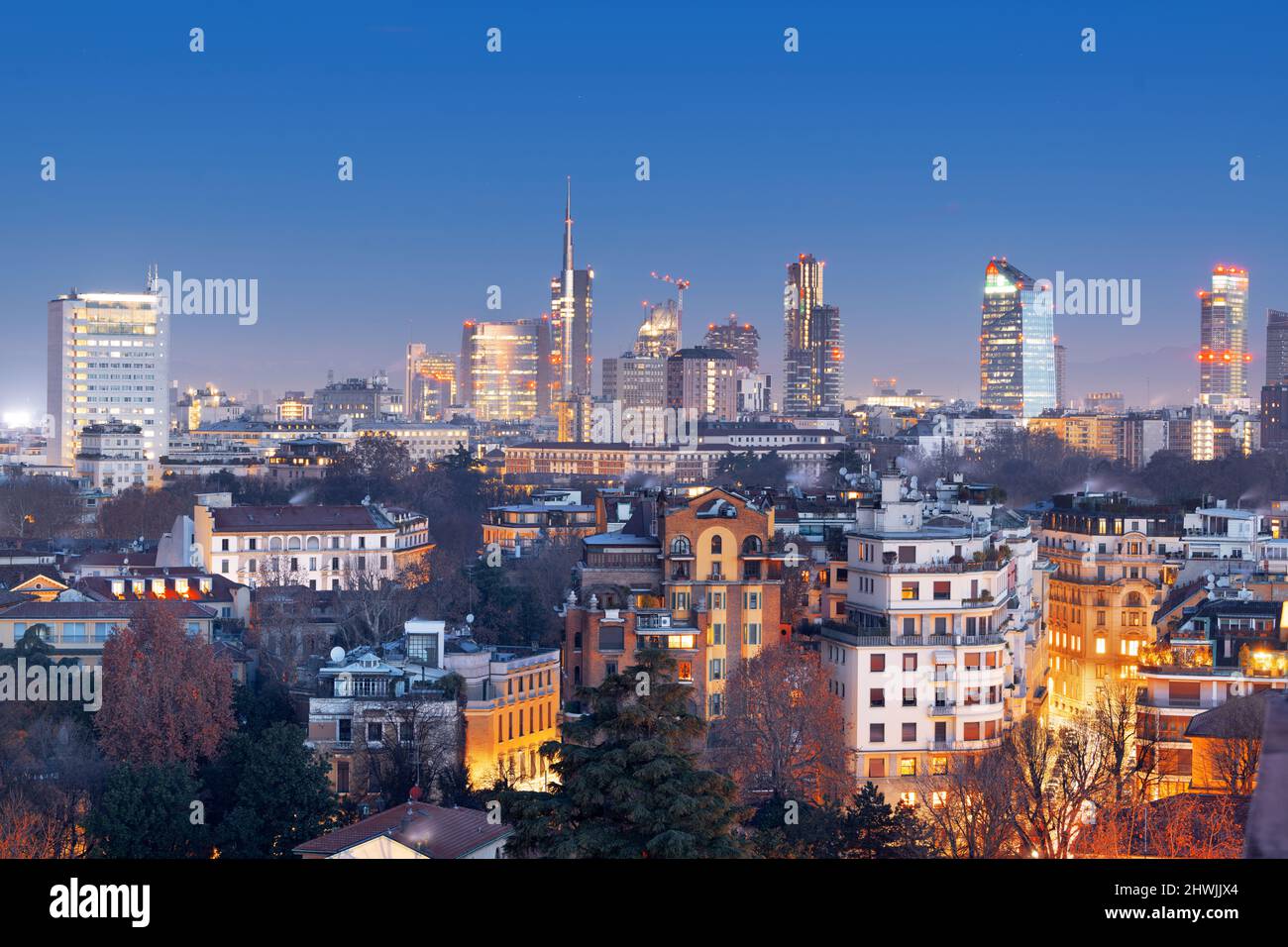 Milan skyline skyscrapers hi-res stock photography and images - Alamy