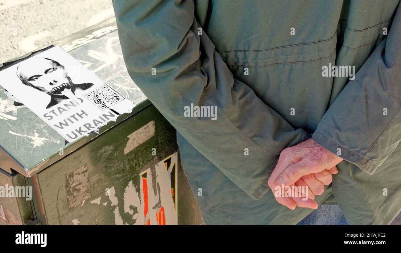 Glasgow, Scotland, UK 6th March, 2022. Socialist workers out in force ...