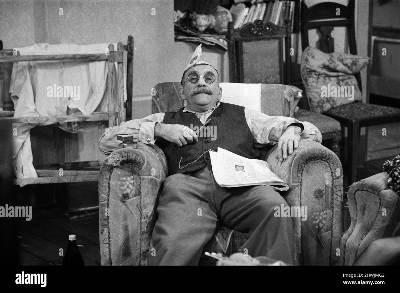 Rehearsals for a Christmas special of "Till Death Us Do Part". Pictured ...