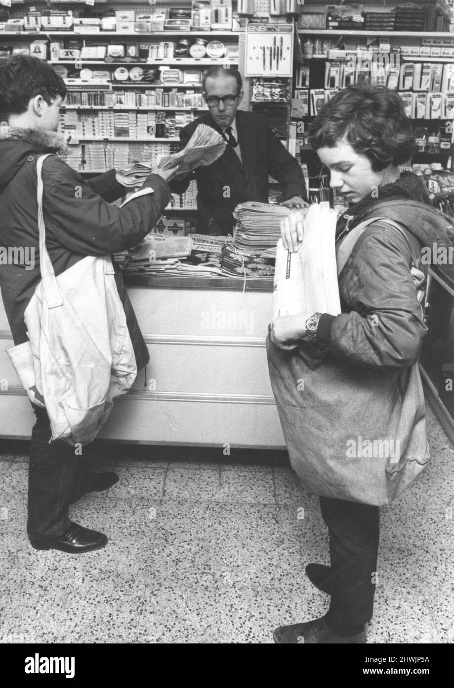 1970s paper industry hi-res stock photography and images - Alamy